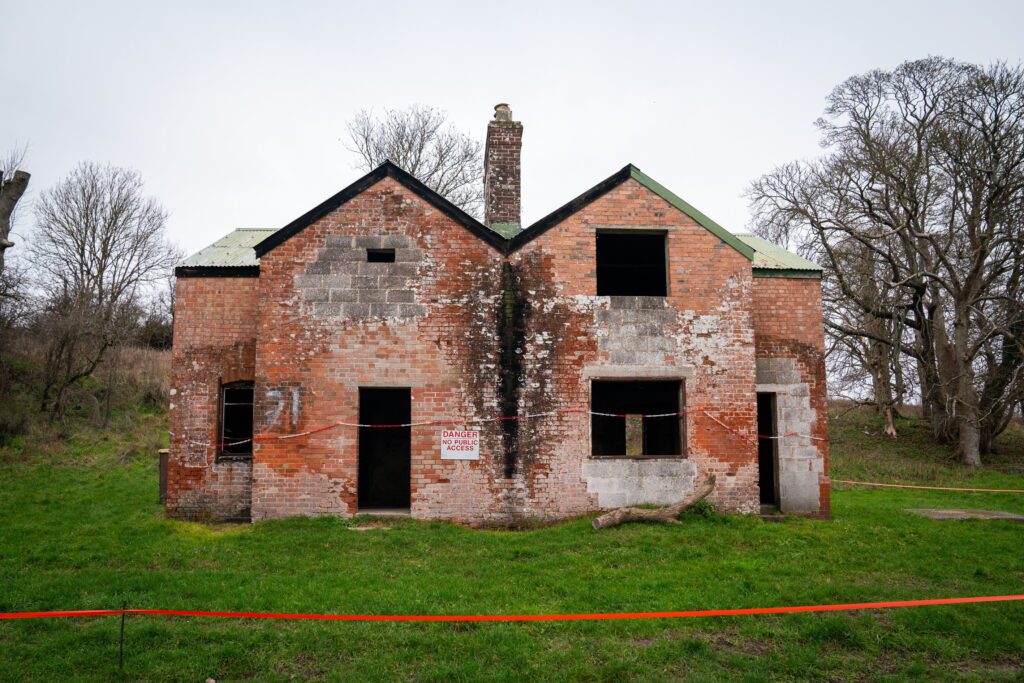 Inside 'ghost' village abandoned 82 years ago to help fight Nazis ...