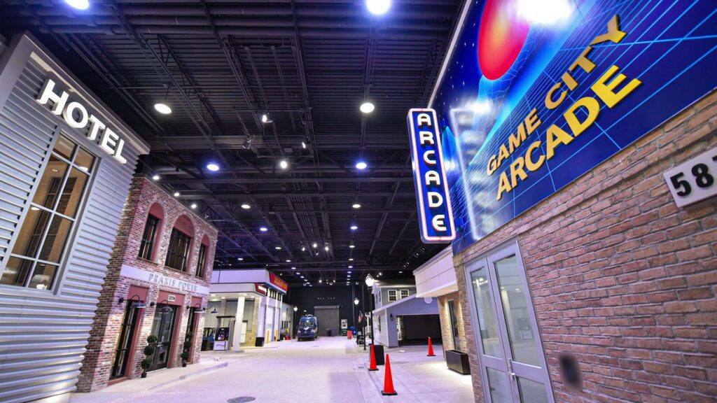 FBI reveals massive fake town used for cyber war training - Discover SWNS